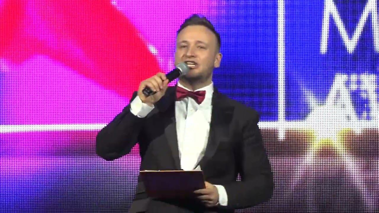 Александр  Ведущий