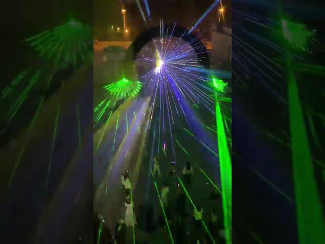 Лазерное шоу большом на экране