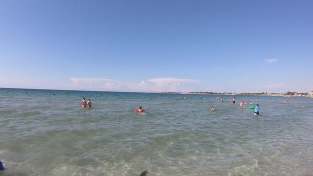 Западный Крым 2023. Объективная обстановка на центральном пляже Черноморского.