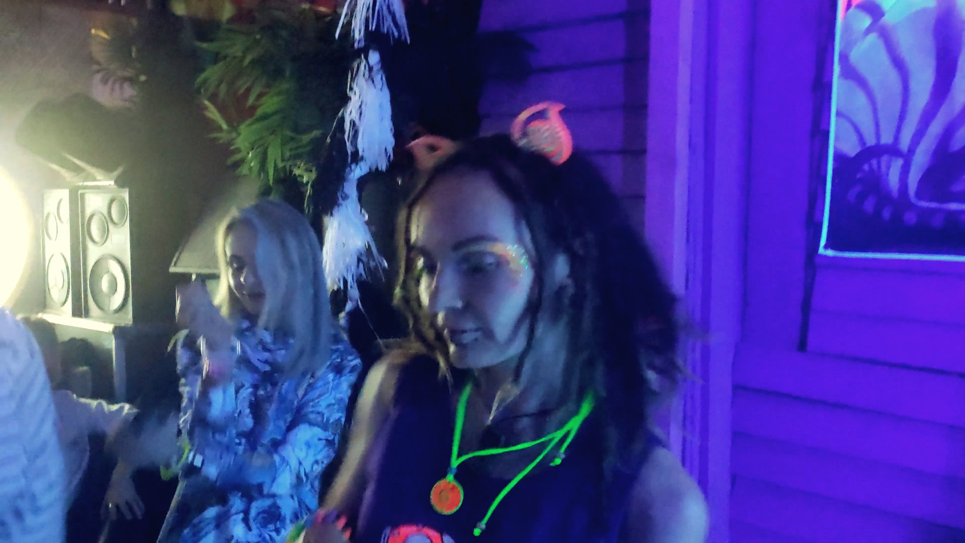 FreakodelicaRt 2, part 20, Drumsound & Future Tech - "Apocalypse», performed by Dj Wawezz