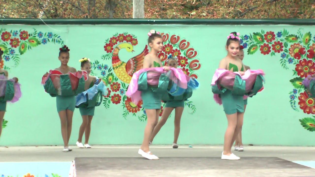 Показ моды в Петриковке 2019