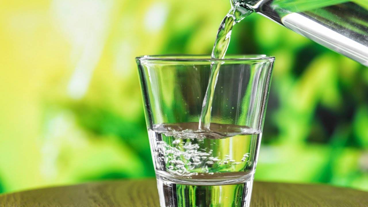 Вода: сколько и какую пить?