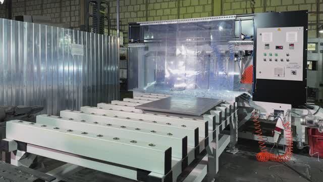 Станок СО-1500 для резки плит и листов из алюминиевых и медных сплавов