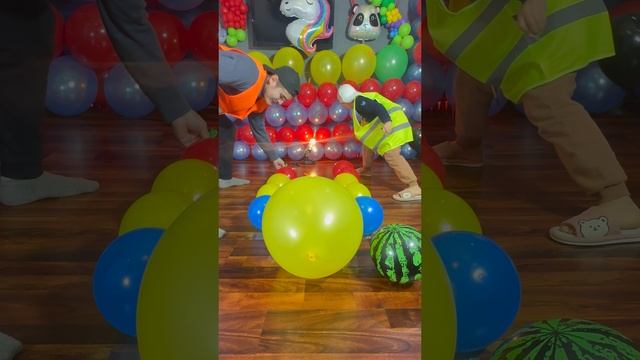Balloons pop sound ? #sort #balloon #sound