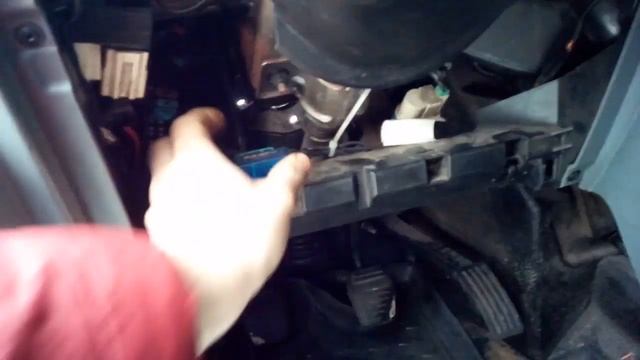 Диагностический разъем OBD2 на Ford Transit