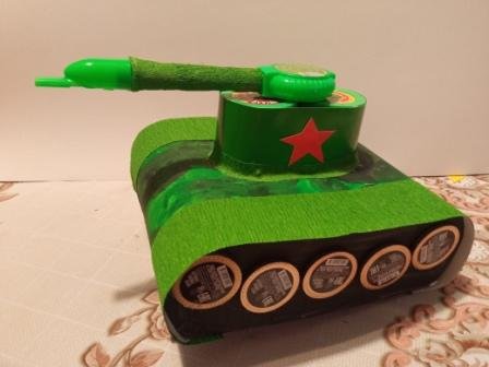 Танк подарок на 23 февраля Мастер класс Своими руками.mp4