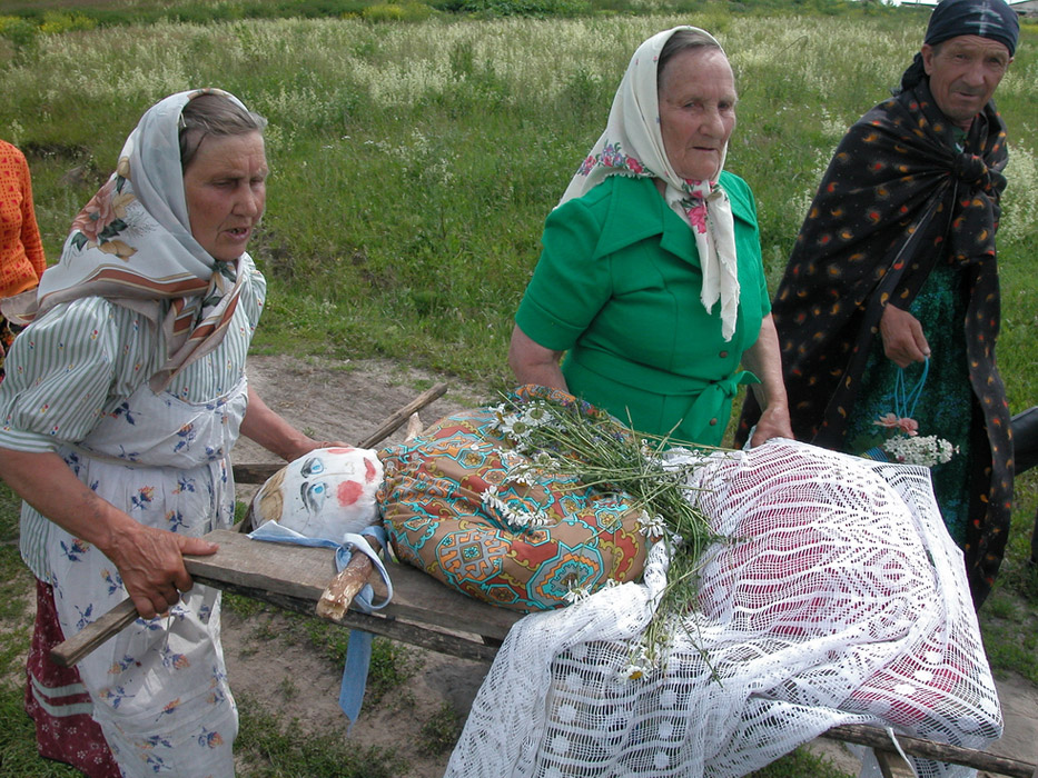 ПОХОРОННЫЕ-ПРАВИЛА-ОТ-"ВЕДЬМИНА ИЗБА"-ОТ-ИНГИ ХОСРОЕВОЙ