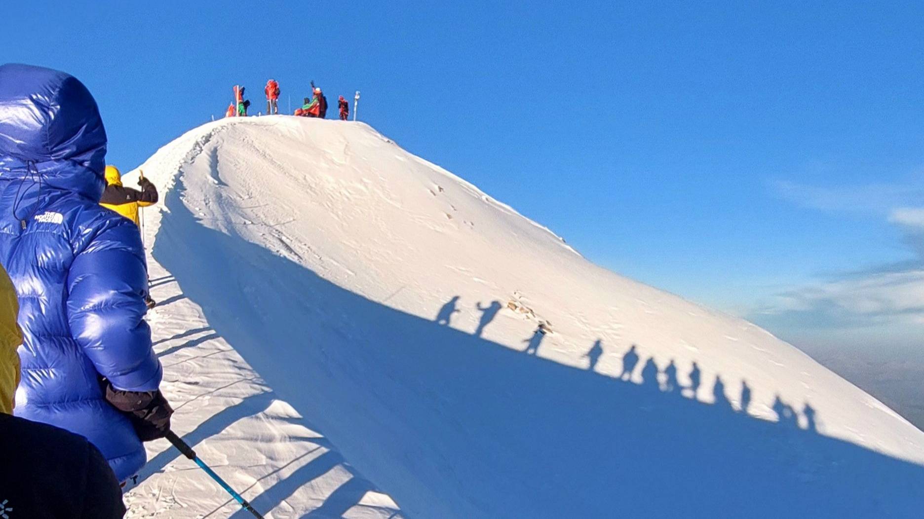 Фрагменты восхождения группы Клуба 7 Вершин "Спартанцы" на Эльбрус