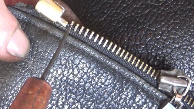 Молния  на куртку