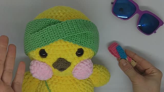 Как связать повязку крючком: на примере кукол Баболи и уточки Лалафанфан