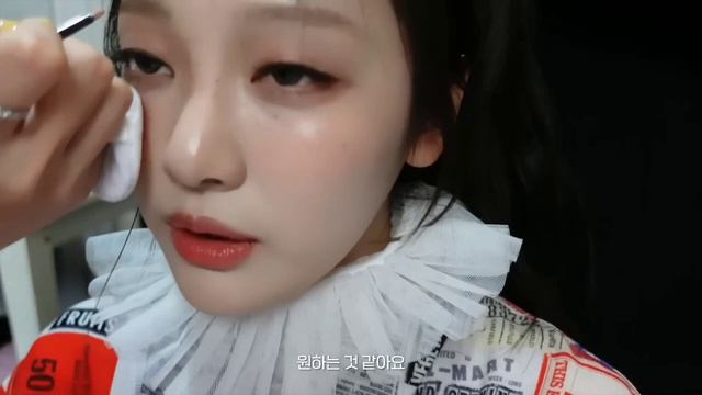 Ниннин из aespa для фотосессии VOGUE