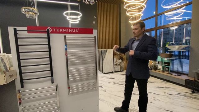 Обзор выставочных моделей. Отличие более дешевых моделей от дорогих. Наличие крана Маевского?