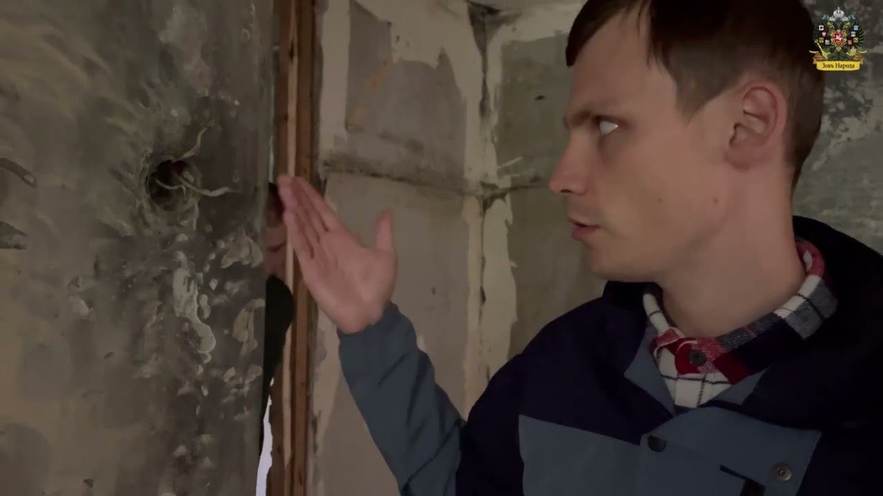 Зайцев и Осадчий провели осмотр ремонта у погорельцев.