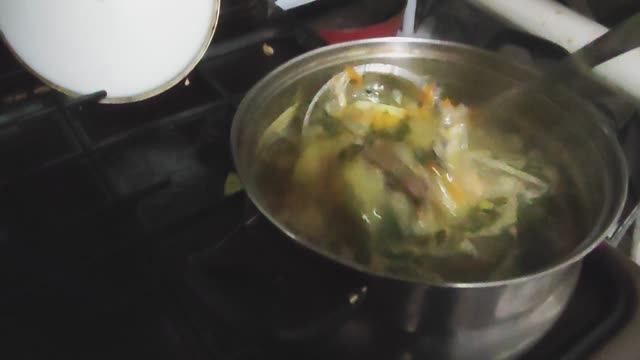 Рыбный суп из свежемороженой горбуши и минтая