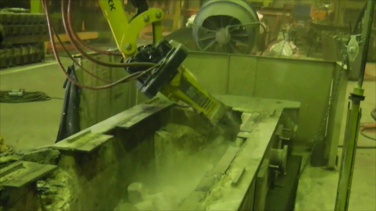 Brokk 400. Ремонт плавильных агрегатов