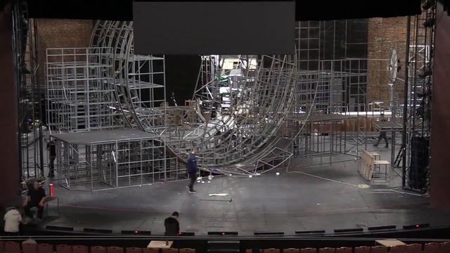 Монтаж спектакля «Чайная»