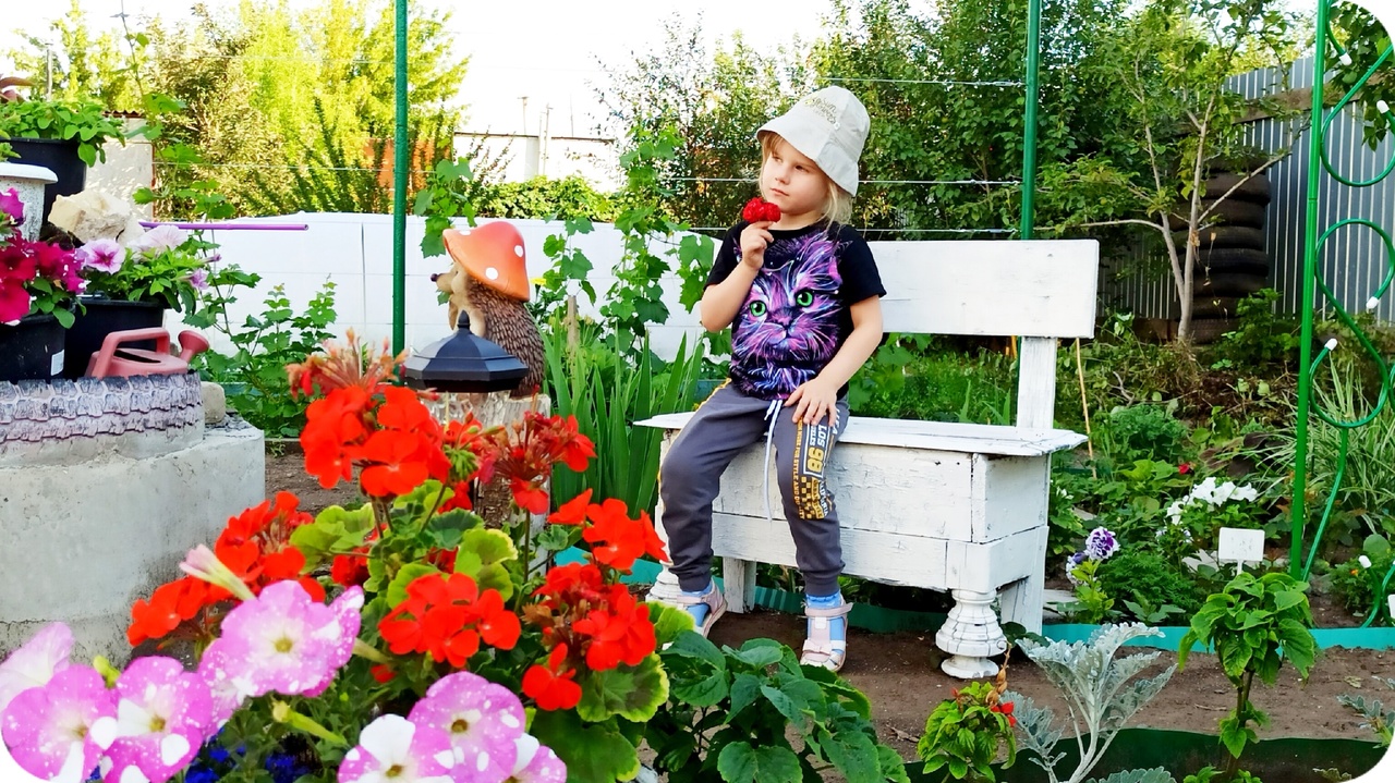 Благоустройство дачного участка. Советские садовые качели. Дача 2023.