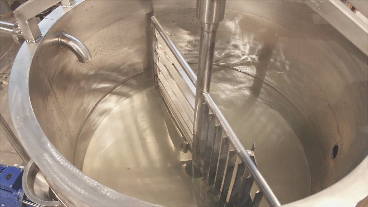 Съёмное режуще-вымешивающее устройство творогоизготовителя