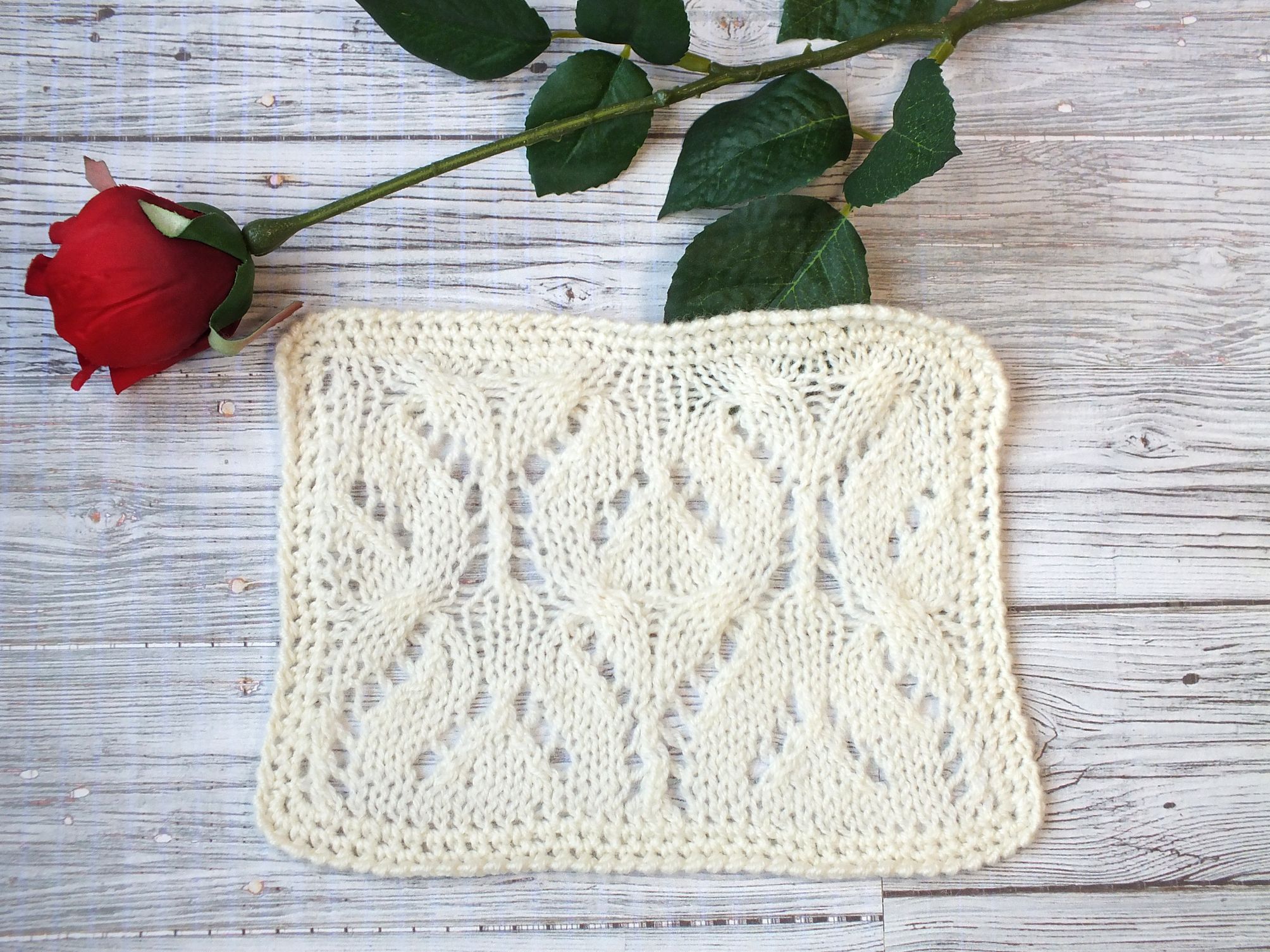 ВЯЖЕМ АЖУРНЫЙ УЗОР СПИЦАМИ