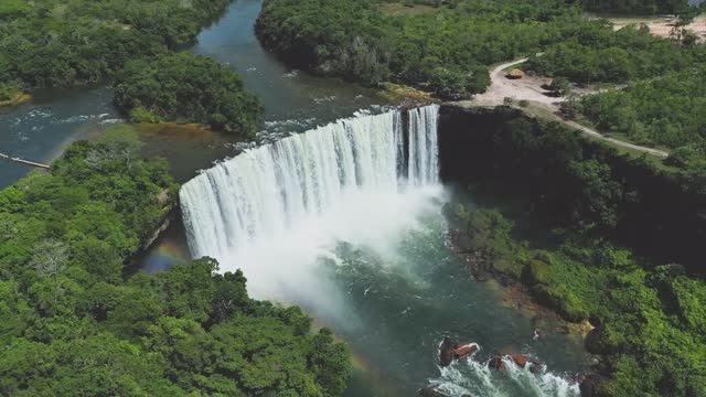 Красивейшие водопады! Водопады, мощь природы...