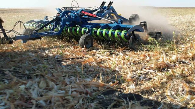 БДЛ Lion 6x2ПС по кукурузе