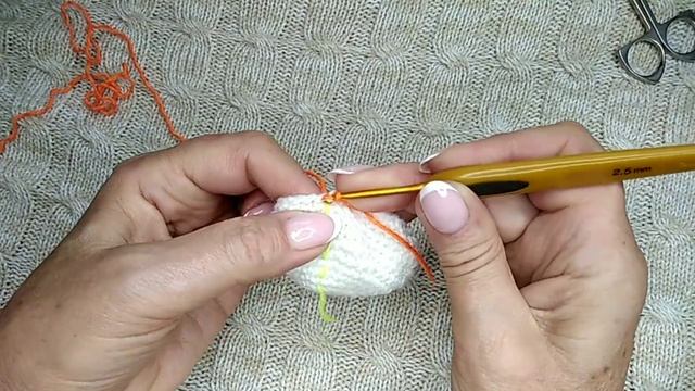 присоединяем контрастную нить к лапке.mp4