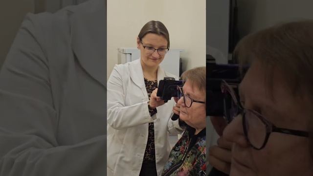 Обследование дерматоскопом HEINE Delta30. Анна Миченко, дерматовенеролог, кмн