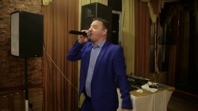 На три строгого