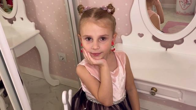 Обзор наших подписчиков на клипсы детские "Лето, вишня", ТМ "Выбражулька" mp4