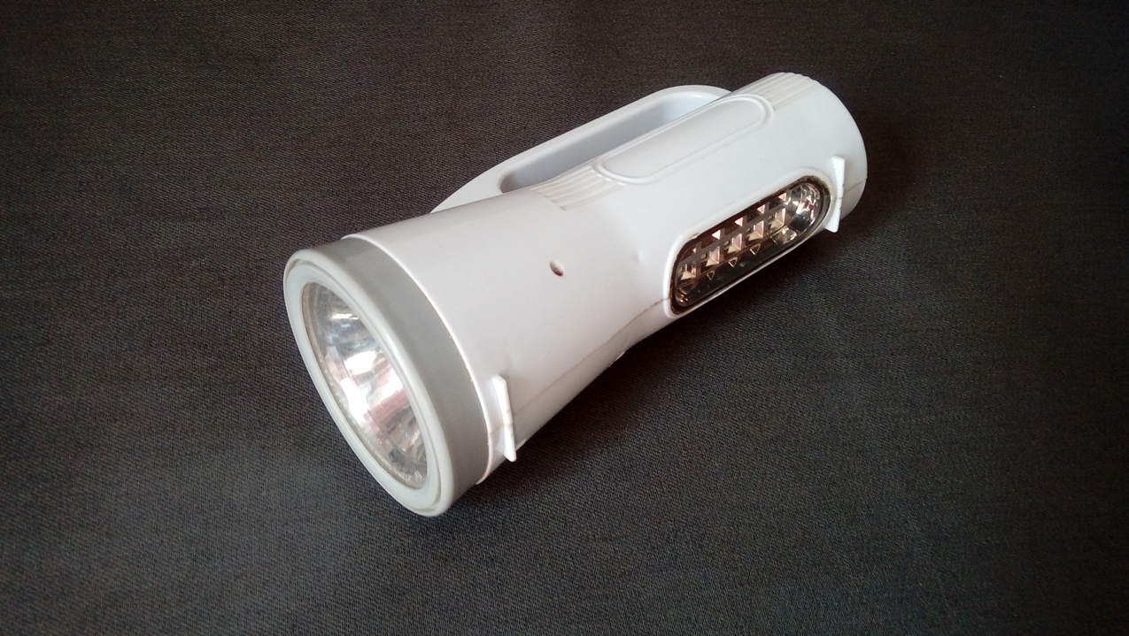 Светодиодный китайский фонарик. Устройство и доработка.mp4