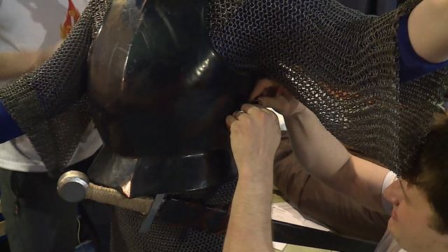 Все детство я мечтал стать рыцарем. Следующие несколько выпусков "Физ-ры" расскажут о моем пути