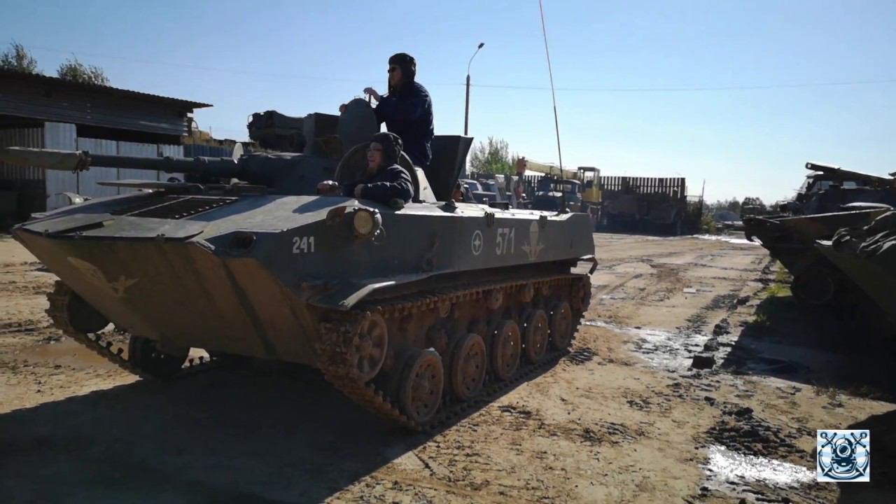 Обкатка посла Китайской Народной Республики в Беларуси в кругу семьи на БМД.