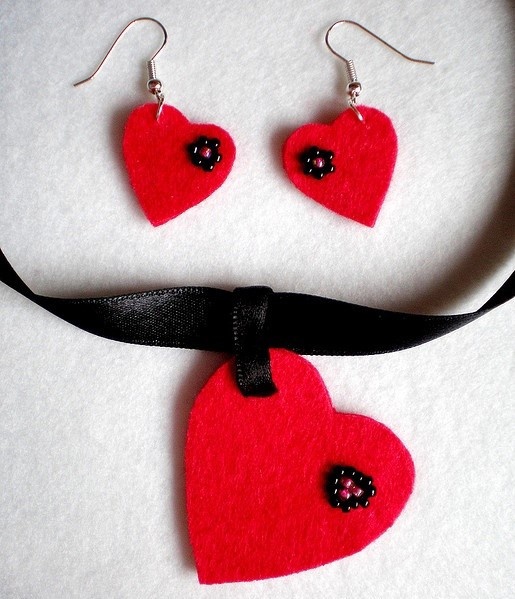 Творческая мастерская. Украшения из фетра