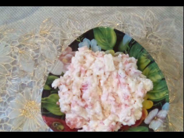 Салат из простых ингредиентов.