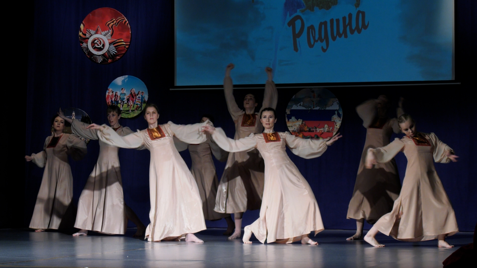 «С чего начинается Родина». Хореографический центр «Береника» представил новую творческую программу