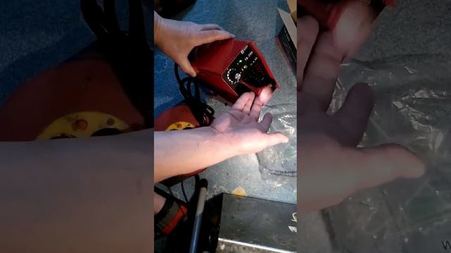 Сварка, Новая, 200А, инвертор. Купить по ссылке под видео.