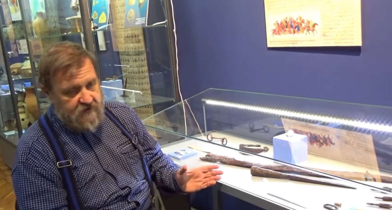 Наконечник копья из погребения печенега XII в. на землях Азова