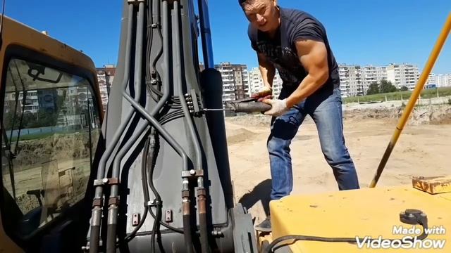 Работяга,должен быть в хорошей физической форме.