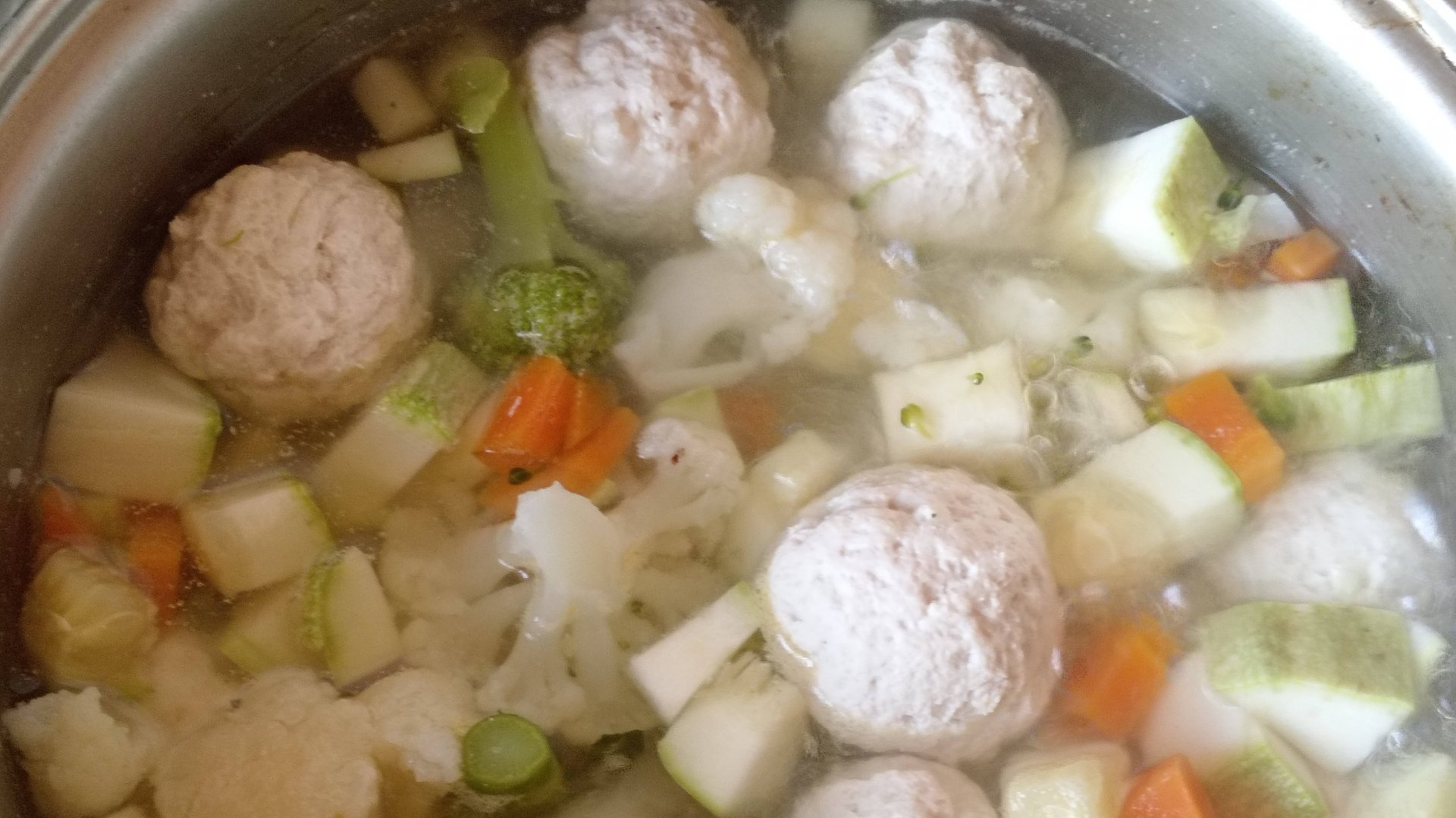 Рецепт супа с фрикадельками и овощами