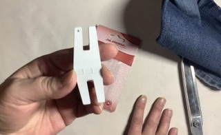 Очень полезная швейная вещь! А я и не знала, что такое бывает! Компенсатор толщины.