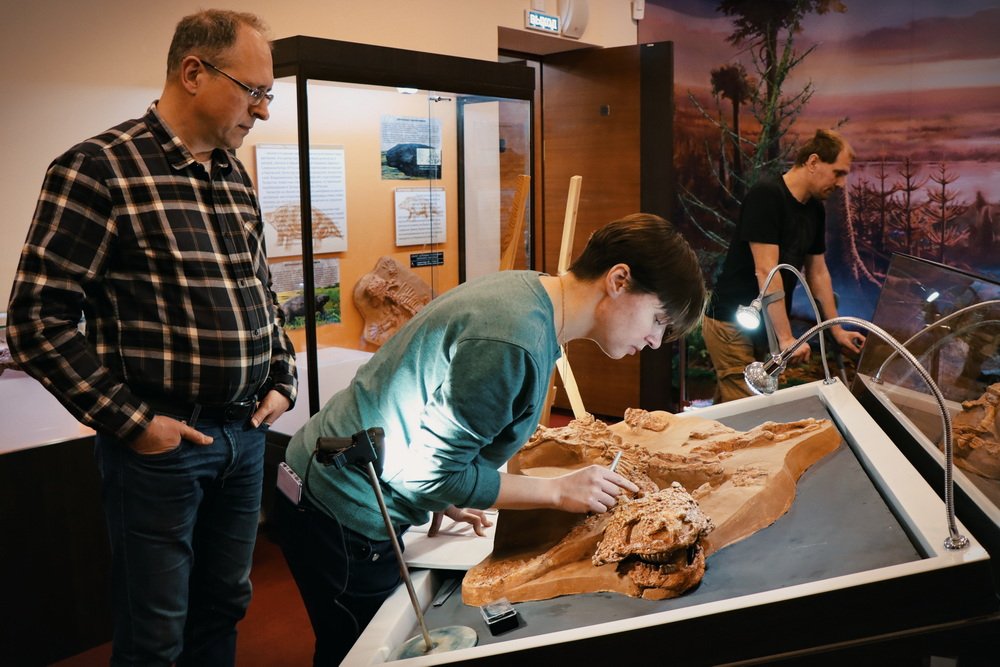 Визит сотрудников ПИН РАН г. Москва к вятским палеонтологам Апрель 2023