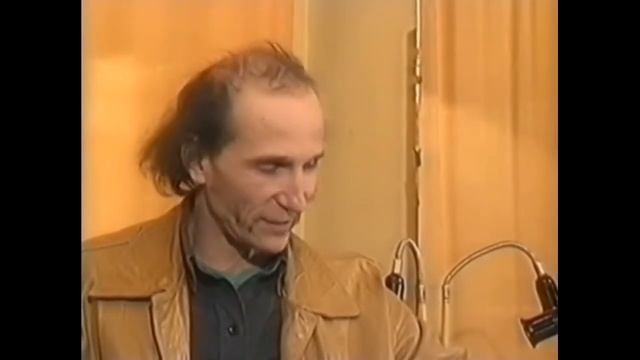 МАМОНОВ ЛЮБИТ СТАРЫЕ АВТОМОБИЛИ