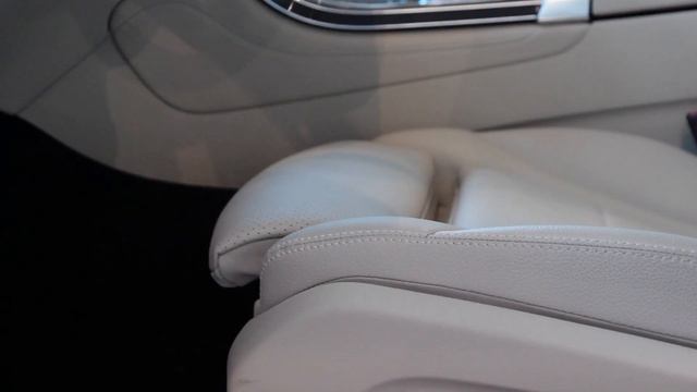 Перетянули торпедо и верх дверей Мерседес GLC [ПЕРЕТЯЖКА ПЛАСТИКА 2021]