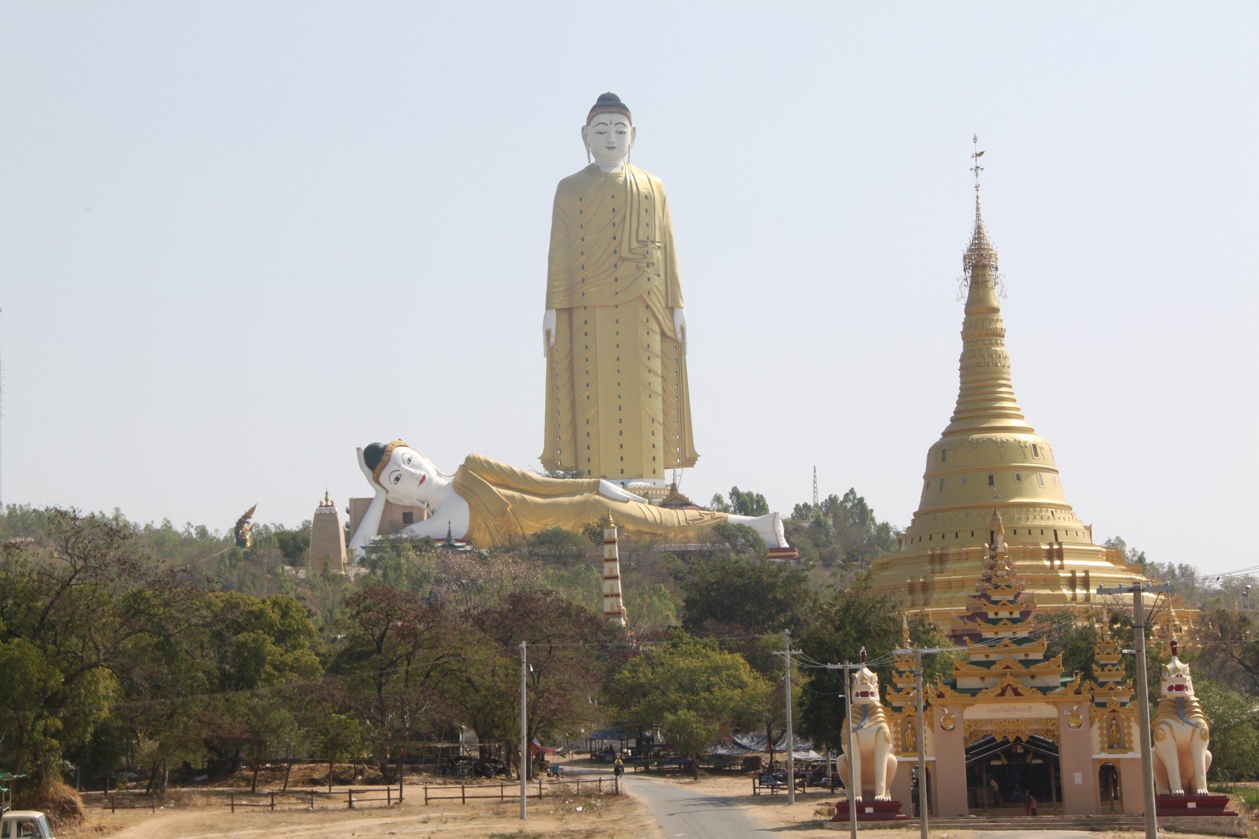 201102 Мьянма Большой Будда в Моньве
