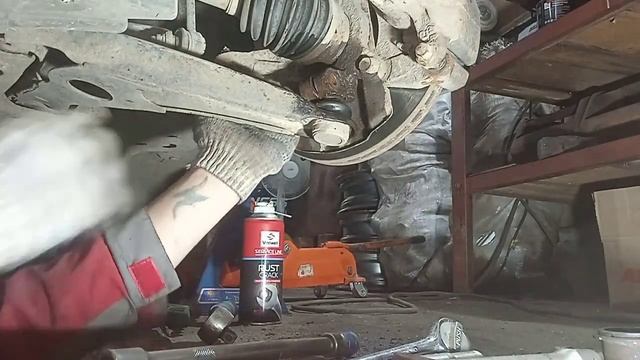 Самостоятельная замена пыльника шаровой на  Mitsubishi asx,outlander. #автодело #ключна17.mp4