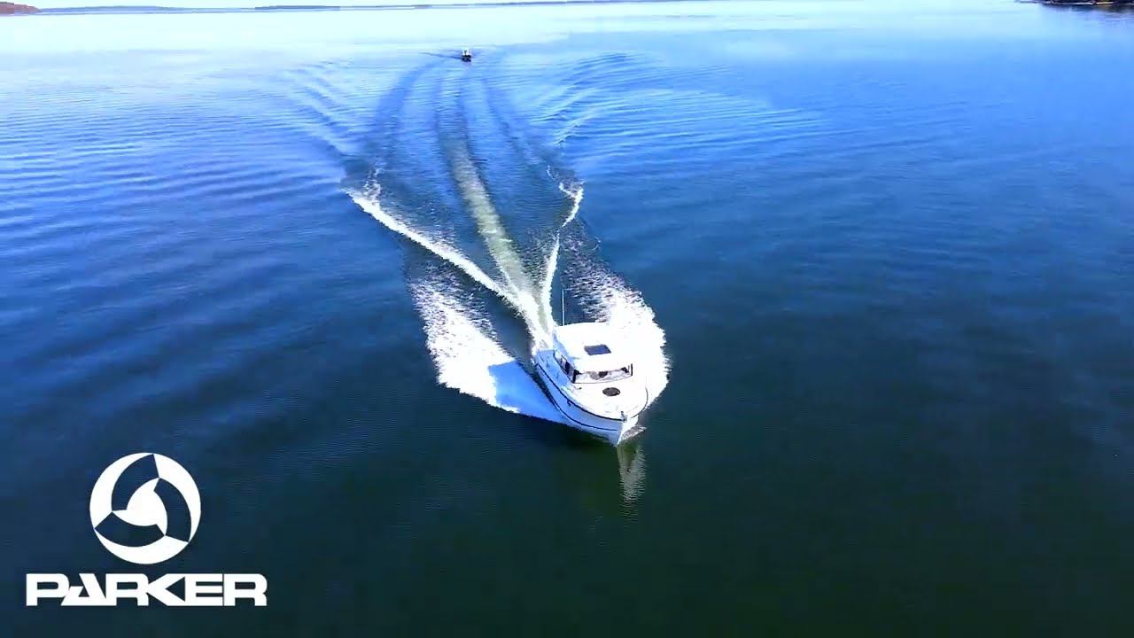 Parker 800 Weekender обзор катера | Yachts Expert