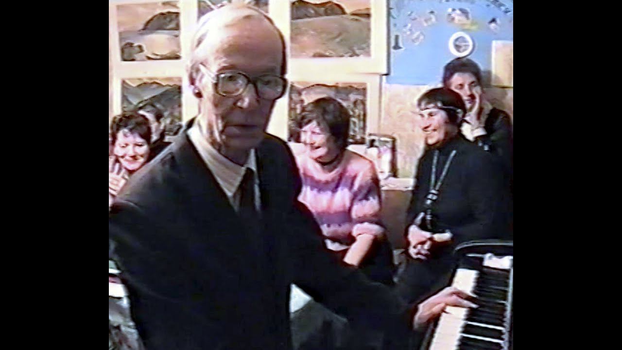 "Всё о тебе" (запись 1997 г.). Исполняет автор - Лолий Шолпо (1928–2005).