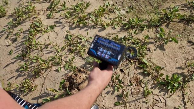 Металлоискатель Staratel-M2 поиск на песчанном пляже