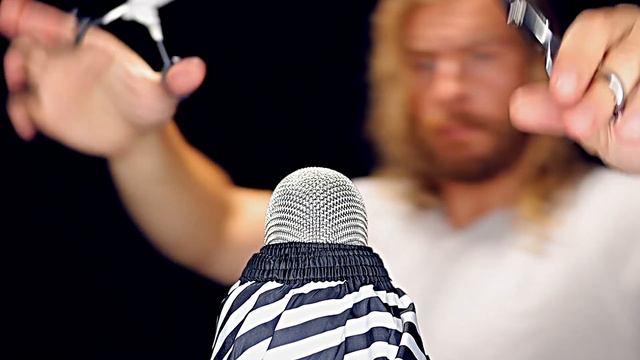 Шуршание пеньюара в парикмахерской. ASMR. Очень быстро.