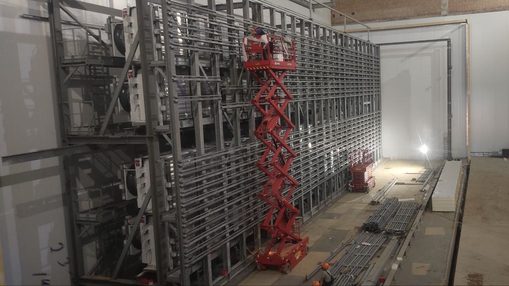 Установка теплообменных блоков боксфризера